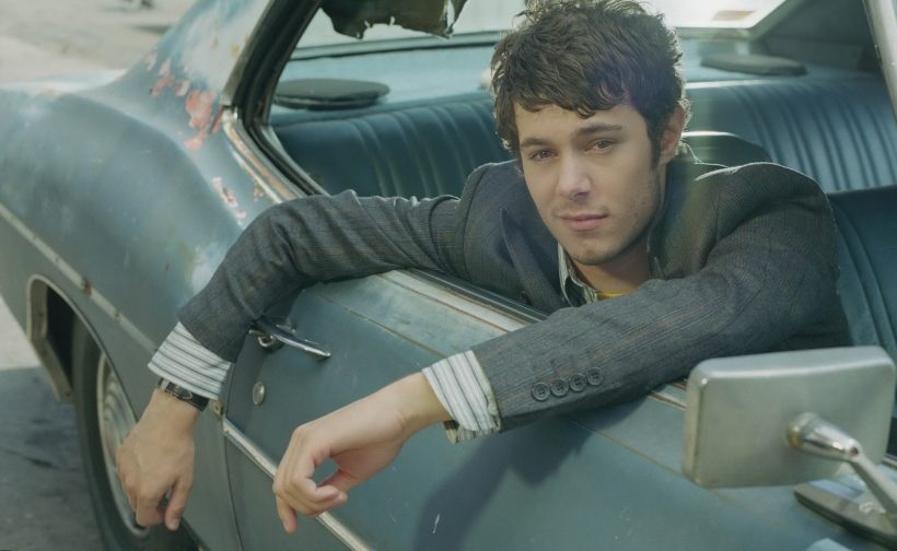 Adam Brody's body measurements, height, weight, age.