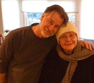 A closer look into the family life of actress Bonnie Hunt