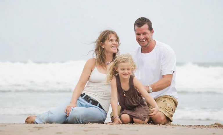 Star Wars actor Hayden Christensen and his family. Have a look!