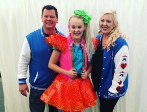Teen Star JoJo Siwa and Her Family - BHW