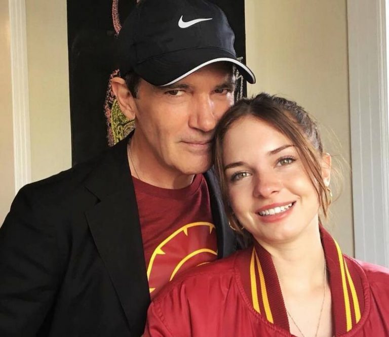 Family of Spanish Actor Antonio Banderas: Wife, Daughter, Brother - BHW