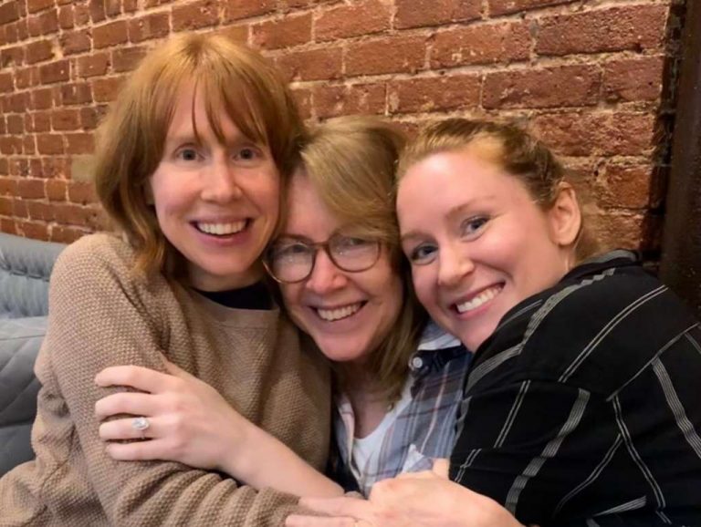 Ron Howard Introduces His Family: Wife, Kids, Siblings, Parents - BHW