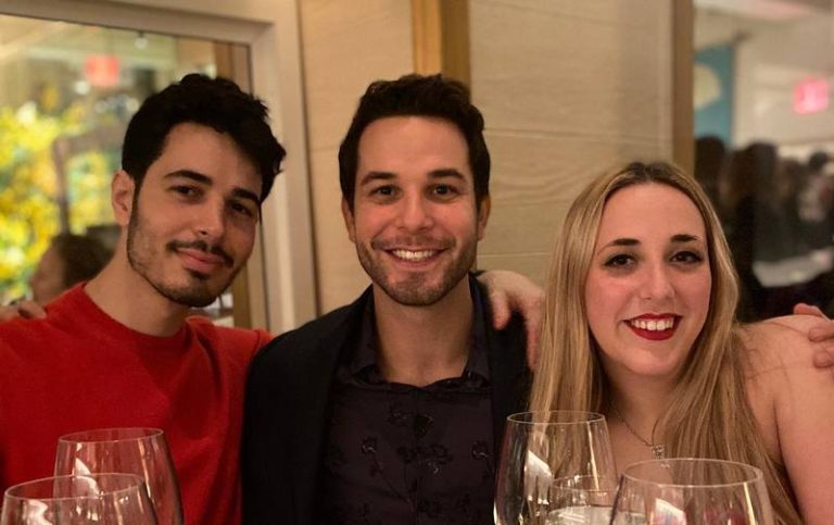 Skylar Astin family life: ex-wife, siblings, parents - BHW